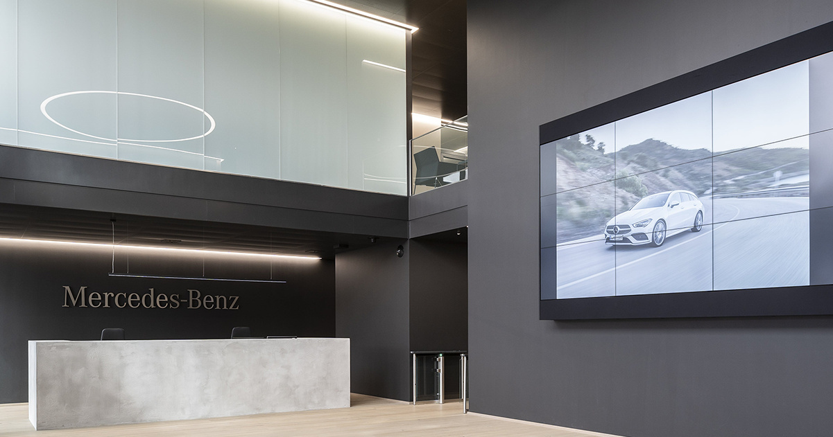 MERCEDES-BENZ AUSTRIA HEADQUARTERS QUINTESSENTIALLY DYNAMIC