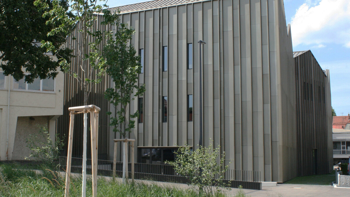 Neues Laborgebäude der Hochschule Esslingen mit DGNB-Gold zertifiziert